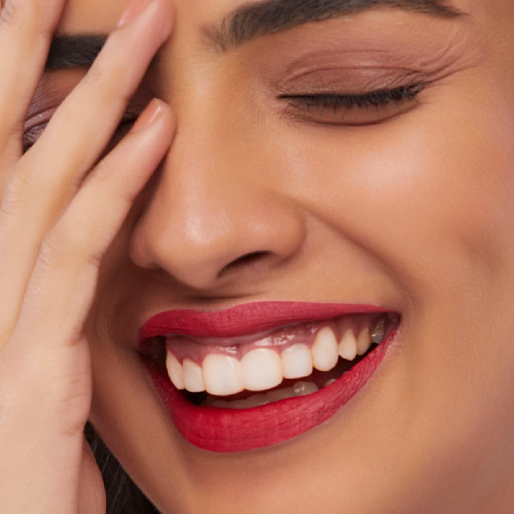 Moisture Matte Long Stay Lipstick - Raspberry Scarlet