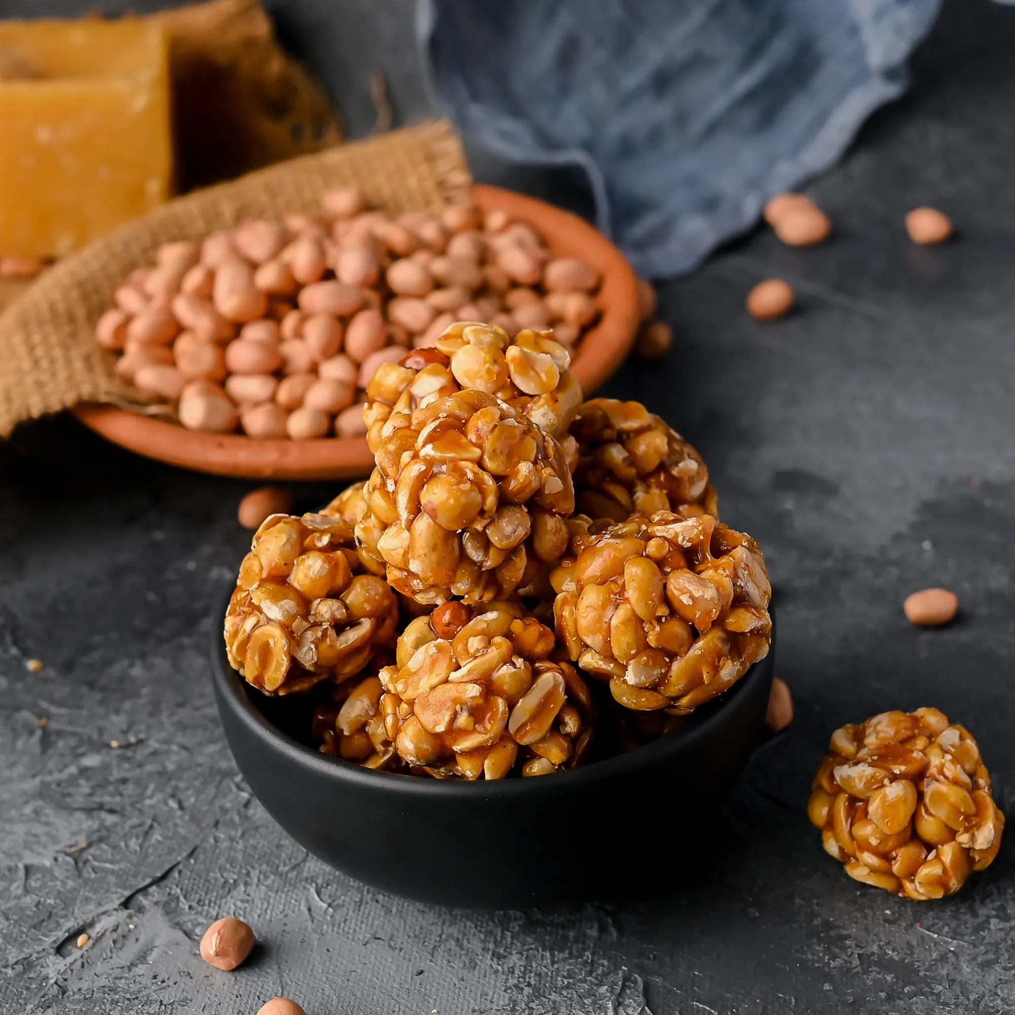 Vellanki Foods Chikki Vundalu (Peanut Vundalu)