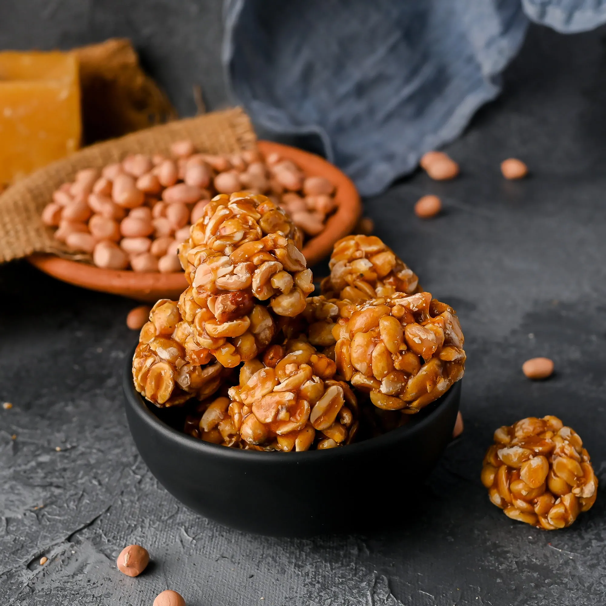 Vellanki Foods Chikki Vundalu (Peanut Vundalu)